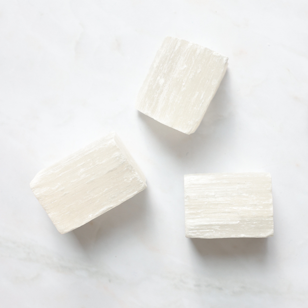 Selenite pieces - Buy online at Zoey Adriana